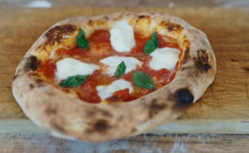 Pizza Margherita vs. Neapolitan Pizza